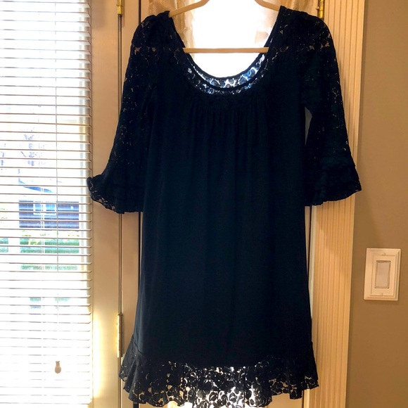 Moda International | Dresses | Super Cute Cotton Body And Lace Neck ...